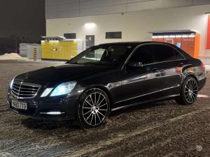 Pelēks Mercedes-Benz E 220 2011 Kauņa, ar dzinēja tilpumu 2.14 L un nobraukumu 336 tūkst. km par 9999 €, foto 4 vietnē AUTOMOTO.COM.LV