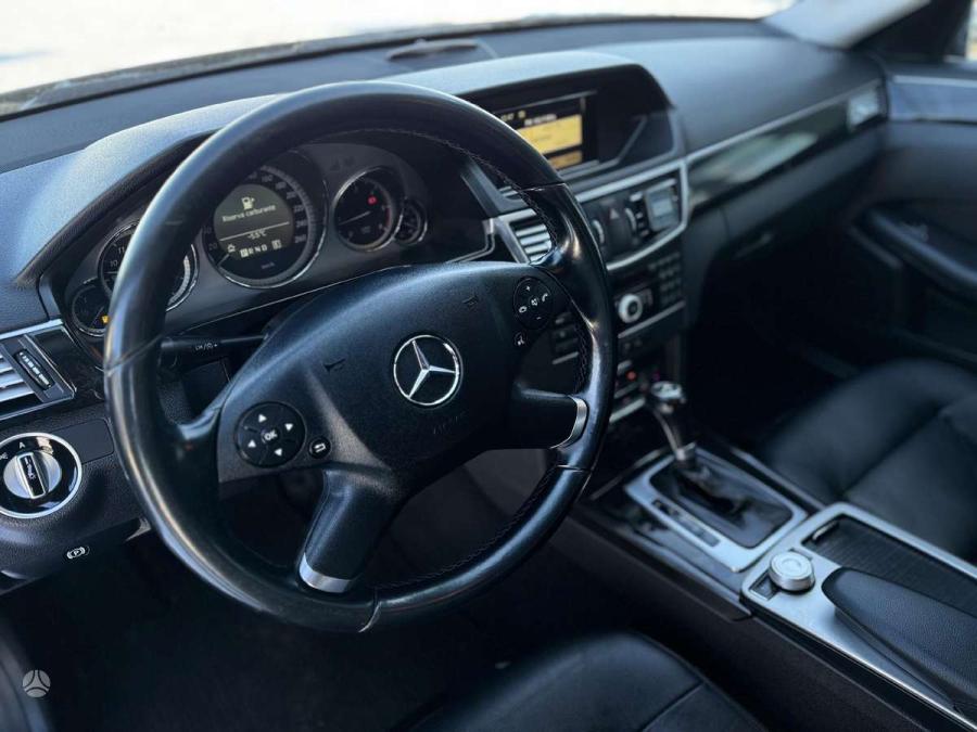Pelēks Mercedes-Benz E 220 2011 Kauņa, ar dzinēja tilpumu 2.14 L un nobraukumu 336 tūkst. km par 9999 €, foto 13 vietnē AUTOMOTO.COM.LV