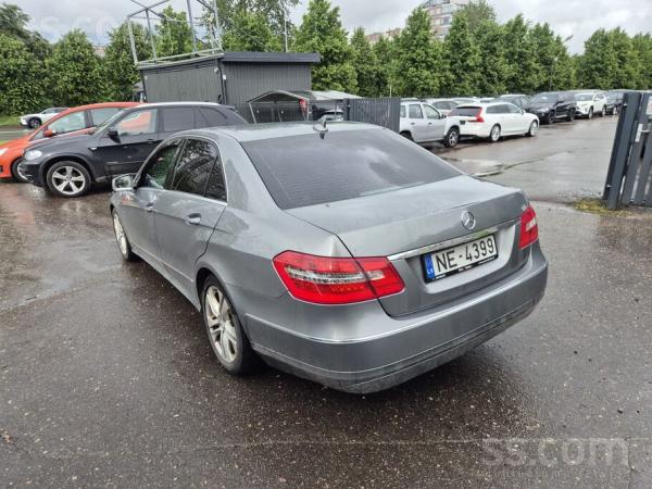 Pelēks Mercedes-Benz E 220 2011 Rīga, ar dzinēja tilpumu 2.20 L un nobraukumu 342 tūkst. km par 7990 €, foto 8 vietnē AUTOMOTO.COM.LV