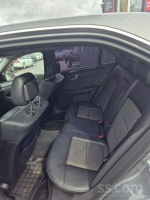 Pelēks Mercedes-Benz E 220 2011 Rīga, ar dzinēja tilpumu 2.20 L un nobraukumu 342 tūkst. km par 7990 €, foto 11 vietnē AUTOMOTO.COM.LV