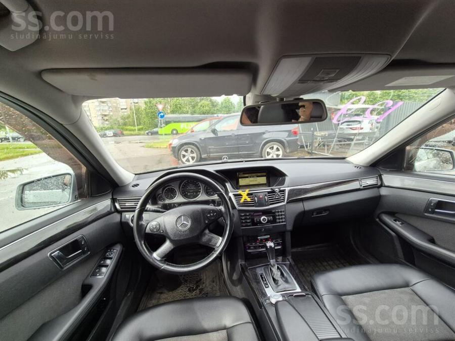 Pelēks Mercedes-Benz E 220 2011 Rīga, ar dzinēja tilpumu 2.20 L un nobraukumu 342 tūkst. km par 7990 €, foto 12 vietnē AUTOMOTO.COM.LV
