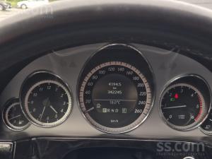 Pelēks Mercedes-Benz E 220 2011 Rīga, ar dzinēja tilpumu 2.20 L un nobraukumu 342 tūkst. km par 7990 €, foto 16 vietnē AUTOMOTO.COM.LV
