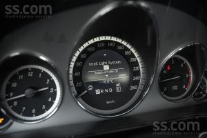Серый Мерседес E 220 2011 в Тукумс, объемом двигателя 2.20 л и пробегом 0 тыс. км за 5999 €, фото 18 на AUTOMOTO.COM.LV