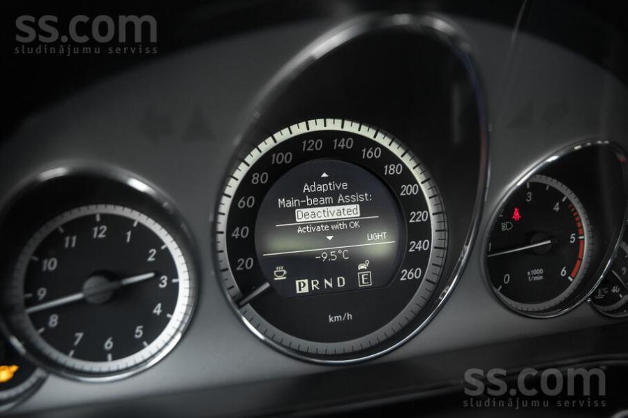 Серый Мерседес E 220 2011 в Тукумс, объемом двигателя 2.20 л и пробегом 0 тыс. км за 5999 €, фото 19 на AUTOMOTO.COM.LV