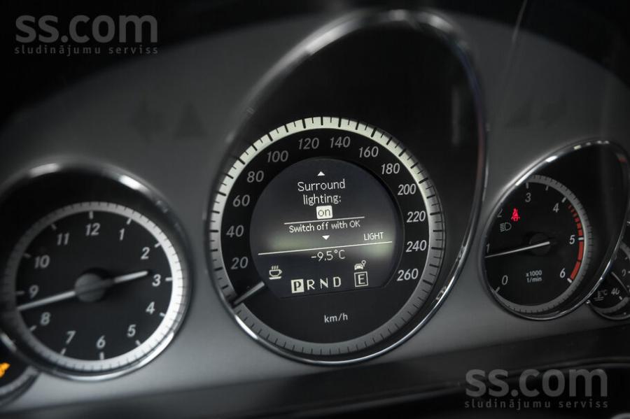 Серый Мерседес E 220 2011 в Тукумс, объемом двигателя 2.20 л и пробегом 0 тыс. км за 5999 €, фото 20 на AUTOMOTO.COM.LV