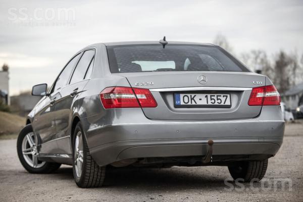 Pelēks Mercedes-Benz E 220 2011 Tukums, ar dzinēja tilpumu 2.20 L un nobraukumu 0 tūkst. km par 6999 €, foto 5 vietnē AUTOMOTO.COM.LV