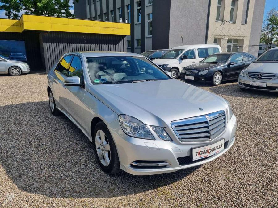 Серый Мерседес E 220 2011 в Каунас, объемом двигателя 2.20 л и пробегом 350 тыс. км за 4800 €, фото 1 на AUTOMOTO.COM.LV