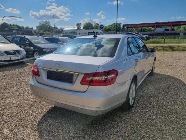 Grey Mercedes-Benz E 220 2011 in Kaunas, with an engine capacity of 2.20 L and mileage of 350 thousand km for 4800 €, photo 3 on AUTOMOTO.COM.LV