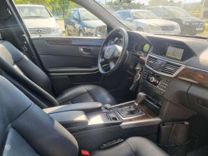 Серый Мерседес E 220 2011 в Каунас, объемом двигателя 2.20 л и пробегом 350 тыс. км за 4800 €, фото 6 на AUTOMOTO.COM.LV