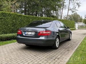 Pelēks Mercedes-Benz E 220 2011 Rīga, ar dzinēja tilpumu 2.20 L un nobraukumu 190 tūkst. km par 8300 €, foto 5 vietnē AUTOMOTO.COM.LV
