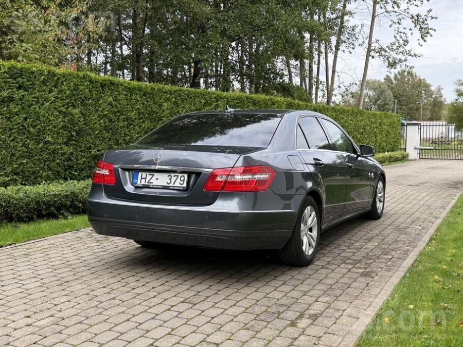Pelēks Mercedes-Benz E 220 2011 Rīga, ar dzinēja tilpumu 2.20 L un nobraukumu 190 tūkst. km par 8300 €, foto 5 vietnē AUTOMOTO.COM.LV