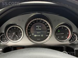 Pelēks Mercedes-Benz E 220 2011 Rīga, ar dzinēja tilpumu 2.20 L un nobraukumu 190 tūkst. km par 8300 €, foto 12 vietnē AUTOMOTO.COM.LV