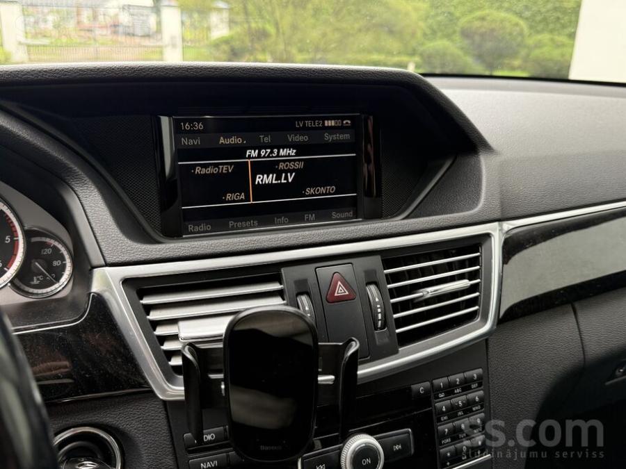 Pelēks Mercedes-Benz E 220 2011 Rīga, ar dzinēja tilpumu 2.20 L un nobraukumu 190 tūkst. km par 8300 €, foto 13 vietnē AUTOMOTO.COM.LV