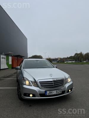 Pelēks Mercedes-Benz E 220 2011 Rīga, ar dzinēja tilpumu 2.20 L un nobraukumu 269 tūkst. km par 5000 €, foto  vietnē AUTOMOTO.COM.LV