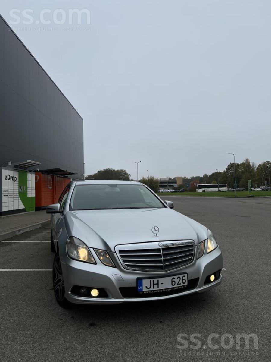 Pelēks Mercedes-Benz E 220 2011 Rīga, ar dzinēja tilpumu 2.20 L un nobraukumu 269 tūkst. km par 5000 €, foto 1 vietnē AUTOMOTO.COM.LV