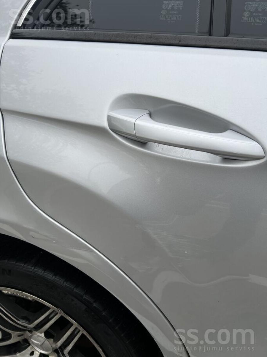 Pelēks Mercedes-Benz E 220 2011 Rīga, ar dzinēja tilpumu 2.20 L un nobraukumu 269 tūkst. km par 5000 €, foto 11 vietnē AUTOMOTO.COM.LV
