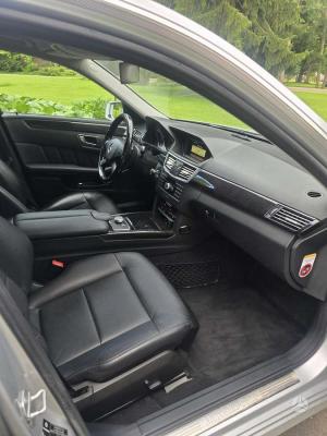 Grey Mercedes-Benz E 220 2012 in Vilnius, with an engine capacity of 2.14 L and mileage of 314 thousand km for 8700 €, photo 10 on AUTOMOTO.COM.LV