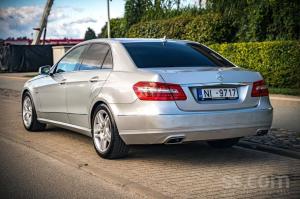 Grey Mercedes-Benz E 220 2012 in Riga, with an engine capacity of 2.20 L and mileage of 298 thousand km for 5990 €, photo 7 on AUTOMOTO.COM.LV