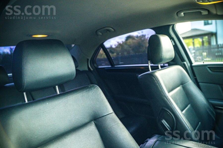 Grey Mercedes-Benz E 220 2012 in Riga, with an engine capacity of 2.20 L and mileage of 298 thousand km for 5990 €, photo 12 on AUTOMOTO.COM.LV