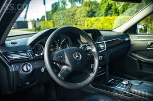 Grey Mercedes-Benz E 220 2012 in Riga, with an engine capacity of 2.20 L and mileage of 298 thousand km for 5990 €, photo 13 on AUTOMOTO.COM.LV