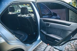 Grey Mercedes-Benz E 220 2012 in Riga, with an engine capacity of 2.20 L and mileage of 298 thousand km for 5990 €, photo 20 on AUTOMOTO.COM.LV