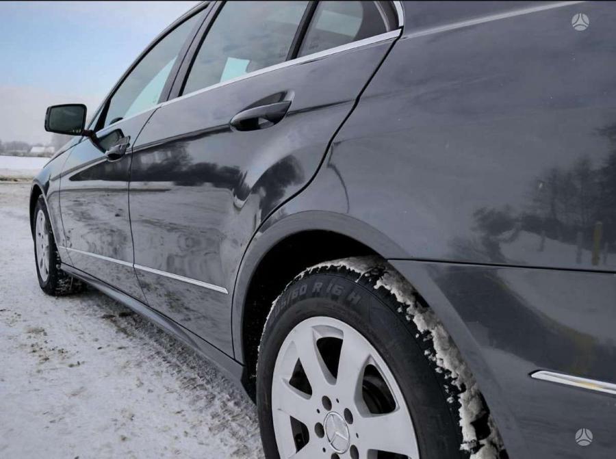 Grey Mercedes-Benz E 220 2013 in Kaunas, with an engine capacity of 2.14 L and mileage of 300 thousand km for 6750 €, photo 18 on AUTOMOTO.COM.LV