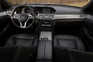Серый Мерседес E 220 2013 в Елгава, объемом двигателя 2.20 л и пробегом 277 тыс. км за 8000 €, фото 8 на AUTOMOTO.COM.LV