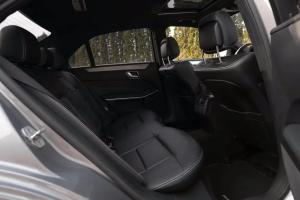 Серый Мерседес E 220 2013 в Елгава, объемом двигателя 2.20 л и пробегом 277 тыс. км за 8000 €, фото 18 на AUTOMOTO.COM.LV