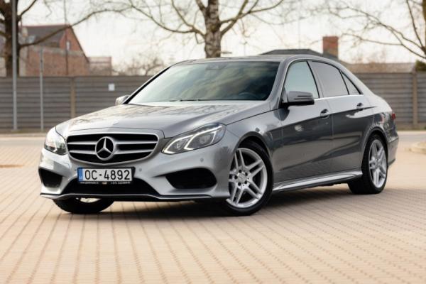 Pelēks Mercedes-Benz E 220 2013 Rīga, ar dzinēja tilpumu 2.20 L un nobraukumu 277 tūkst. km par 12700 €, foto 1 vietnē AUTOMOTO.COM.LV