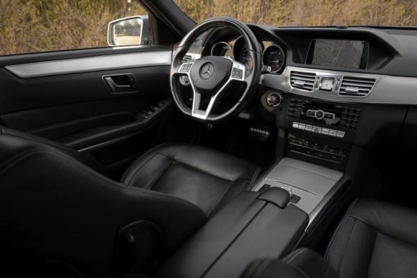 Pelēks Mercedes-Benz E 220 2013 Rīga, ar dzinēja tilpumu 2.20 L un nobraukumu 277 tūkst. km par 12700 €, foto 8 vietnē AUTOMOTO.COM.LV