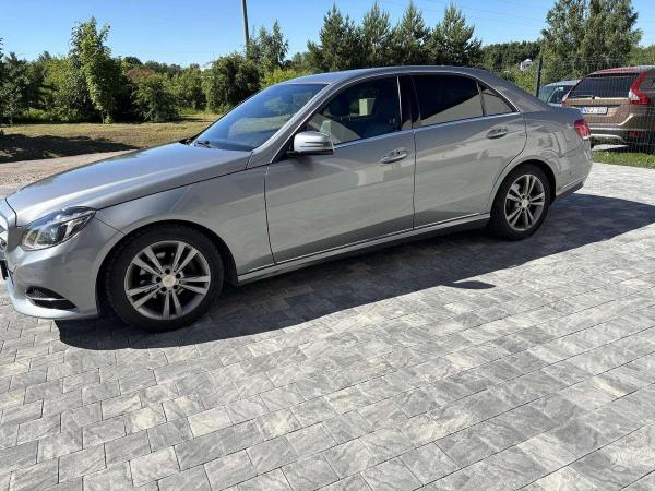 Pelēks Mercedes-Benz E 220 2013 Šauļi, ar dzinēja tilpumu 2.14 L un nobraukumu 270 tūkst. km par 7800 €, foto 1 vietnē AUTOMOTO.COM.LV