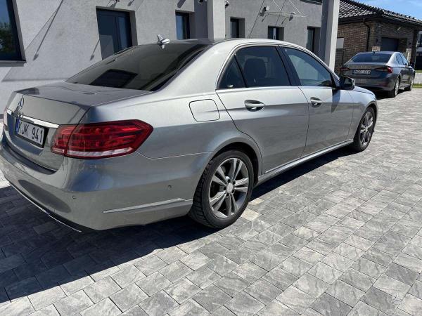 Pelēks Mercedes-Benz E 220 2013 Šauļi, ar dzinēja tilpumu 2.14 L un nobraukumu 270 tūkst. km par 7800 €, foto 2 vietnē AUTOMOTO.COM.LV