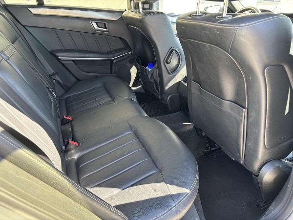 Pelēks Mercedes-Benz E 220 2013 Šauļi, ar dzinēja tilpumu 2.14 L un nobraukumu 270 tūkst. km par 7800 €, foto 8 vietnē AUTOMOTO.COM.LV