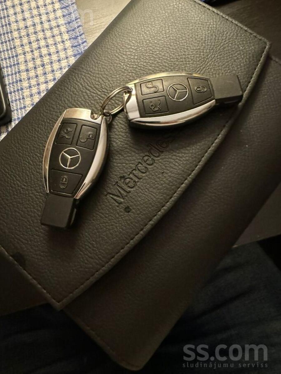 Pelēks Mercedes-Benz E 220 2013 Daugavpils, ar dzinēja tilpumu 2.00 L un nobraukumu 160 tūkst. km par 7800 €, foto 9 vietnē AUTOMOTO.COM.LV