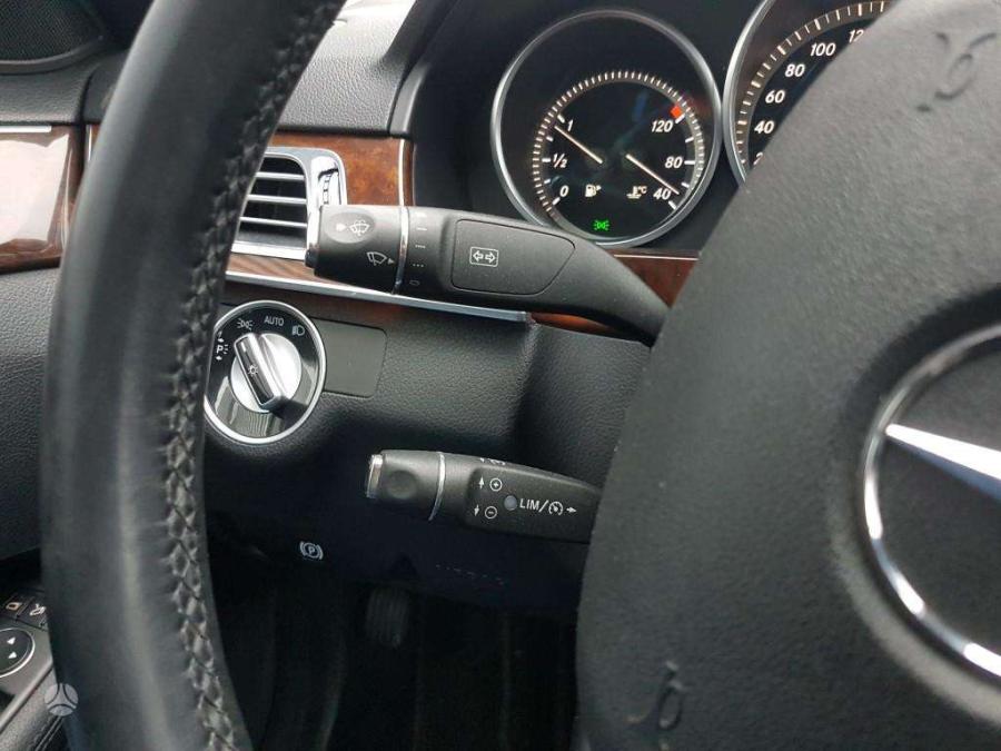 Серый Мерседес E 220 2013 в Вильнюс, объемом двигателя 2.14 л и пробегом 255 тыс. км за 12000 €, фото 8 на AUTOMOTO.COM.LV