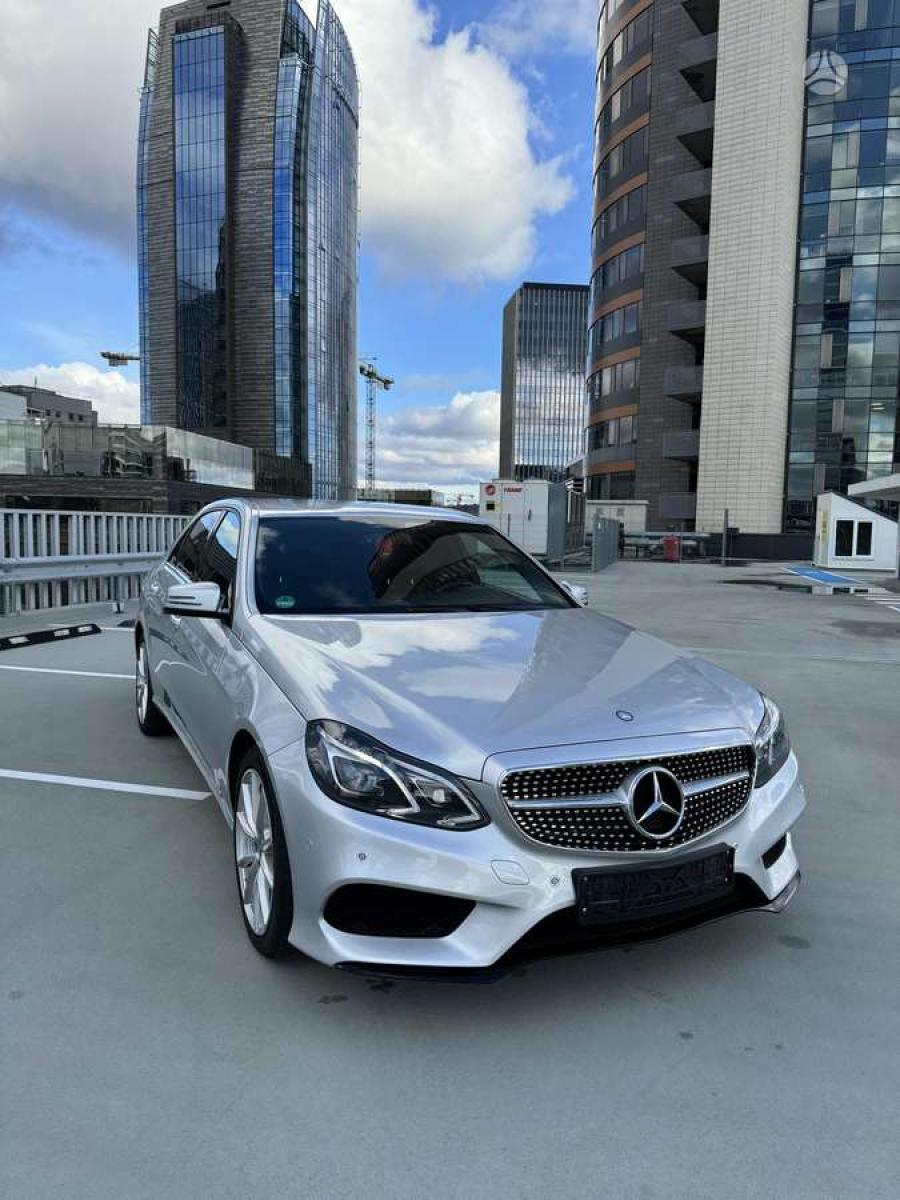 Pelēks Mercedes-Benz E 220 2013 Viļņa, ar dzinēja tilpumu 2.14 L un nobraukumu 265 tūkst. km par 11000 €, foto 3 vietnē AUTOMOTO.COM.LV