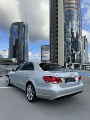 Pelēks Mercedes-Benz E 220 2013 Viļņa, ar dzinēja tilpumu 2.14 L un nobraukumu 265 tūkst. km par 11000 €, foto 7 vietnē AUTOMOTO.COM.LV
