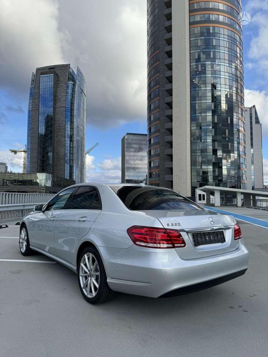 Pelēks Mercedes-Benz E 220 2013 Viļņa, ar dzinēja tilpumu 2.14 L un nobraukumu 265 tūkst. km par 11000 €, foto 7 vietnē AUTOMOTO.COM.LV