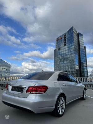 Pelēks Mercedes-Benz E 220 2013 Viļņa, ar dzinēja tilpumu 2.14 L un nobraukumu 265 tūkst. km par 11000 €, foto 9 vietnē AUTOMOTO.COM.LV