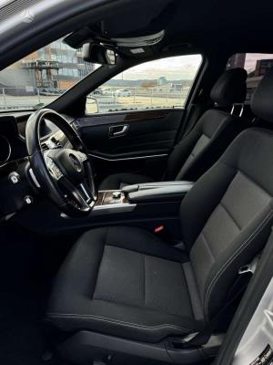 Pelēks Mercedes-Benz E 220 2013 Viļņa, ar dzinēja tilpumu 2.14 L un nobraukumu 265 tūkst. km par 11000 €, foto 16 vietnē AUTOMOTO.COM.LV