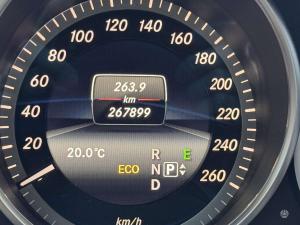 Pelēks Mercedes-Benz E 220 2013 Viļņa, ar dzinēja tilpumu 2.14 L un nobraukumu 265 tūkst. km par 11000 €, foto 17 vietnē AUTOMOTO.COM.LV