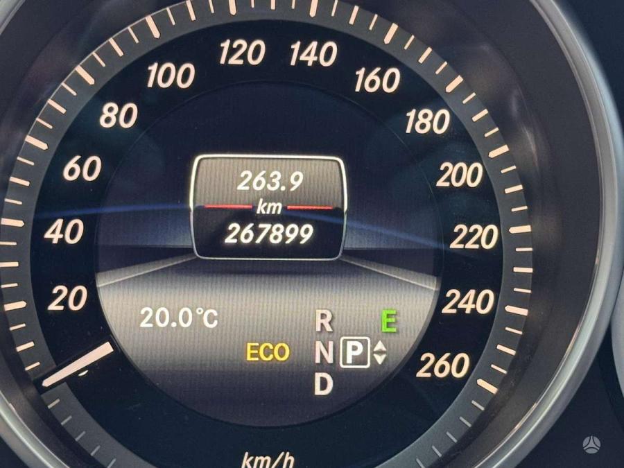 Pelēks Mercedes-Benz E 220 2013 Viļņa, ar dzinēja tilpumu 2.14 L un nobraukumu 265 tūkst. km par 11000 €, foto 17 vietnē AUTOMOTO.COM.LV