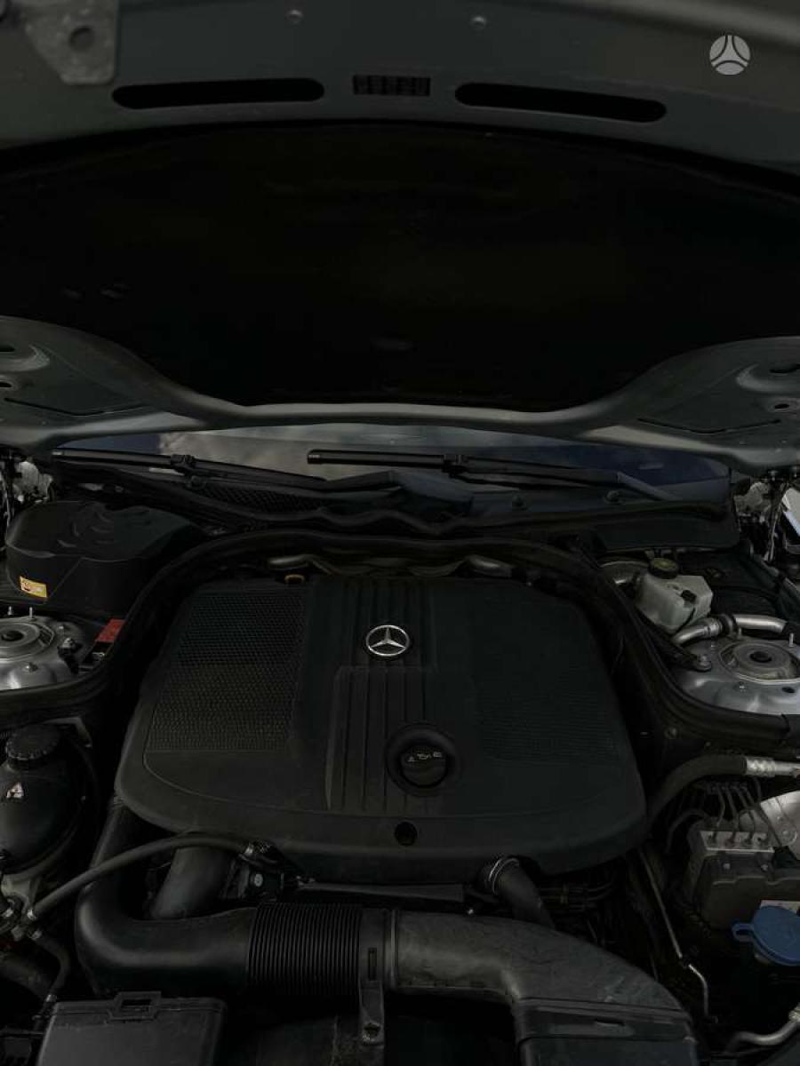 Pelēks Mercedes-Benz E 220 2013 Viļņa, ar dzinēja tilpumu 2.14 L un nobraukumu 265 tūkst. km par 11000 €, foto 21 vietnē AUTOMOTO.COM.LV