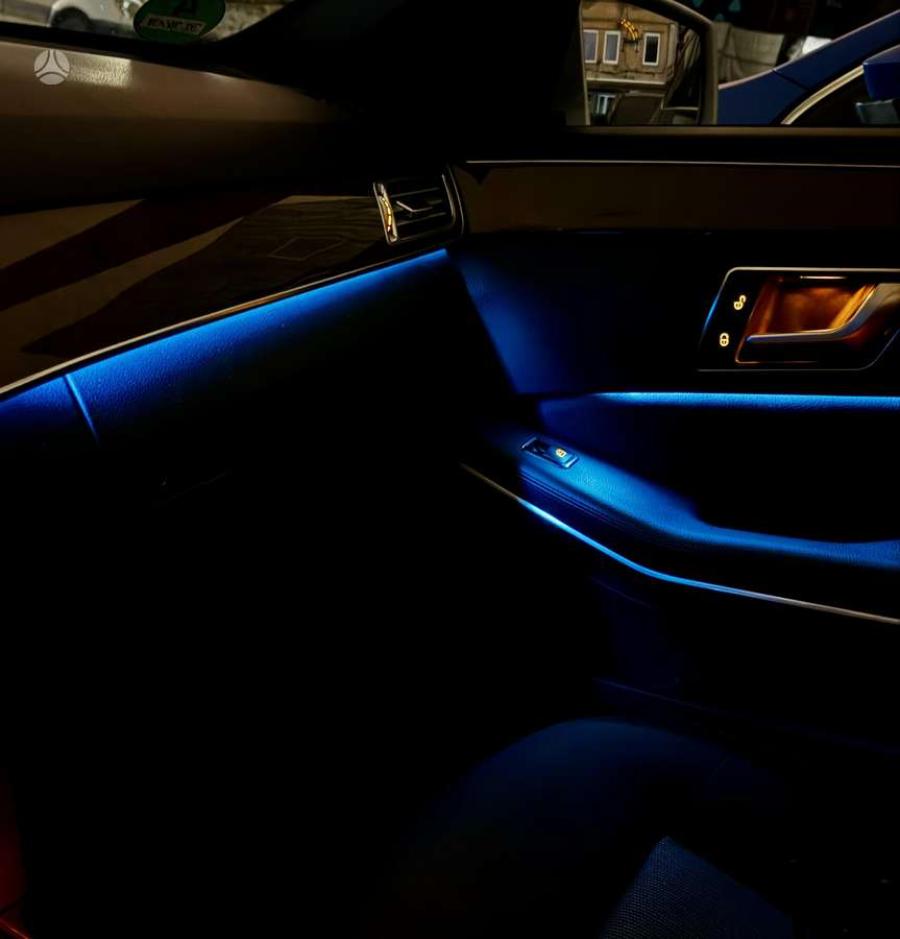 Pelēks Mercedes-Benz E 220 2013 Viļņa, ar dzinēja tilpumu 2.14 L un nobraukumu 265 tūkst. km par 11000 €, foto 22 vietnē AUTOMOTO.COM.LV
