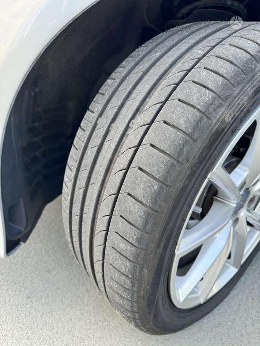 Pelēks Mercedes-Benz E 220 2013 Viļņa, ar dzinēja tilpumu 2.14 L un nobraukumu 265 tūkst. km par 11000 €, foto 24 vietnē AUTOMOTO.COM.LV