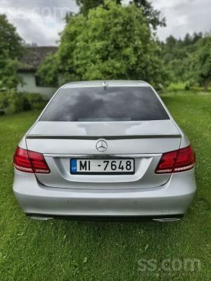 Pelēks Mercedes-Benz E 220 2013 Rīga, ar dzinēja tilpumu 2.20 L un nobraukumu 313 tūkst. km par 8500 €, foto 4 vietnē AUTOMOTO.COM.LV
