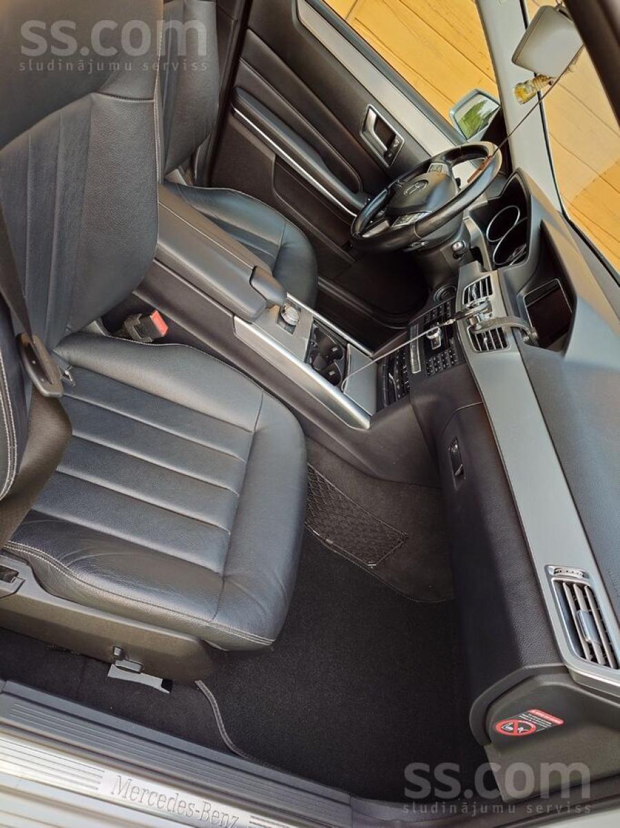 Pelēks Mercedes-Benz E 220 2013 Rīga, ar dzinēja tilpumu 2.20 L un nobraukumu 313 tūkst. km par 8500 €, foto 8 vietnē AUTOMOTO.COM.LV