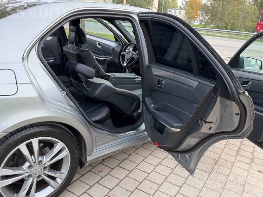 Pelēks Mercedes-Benz E 220 2013 Rīga, ar dzinēja tilpumu 2.20 L un nobraukumu 0 tūkst. km par 9500 €, foto 24 vietnē AUTOMOTO.COM.LV