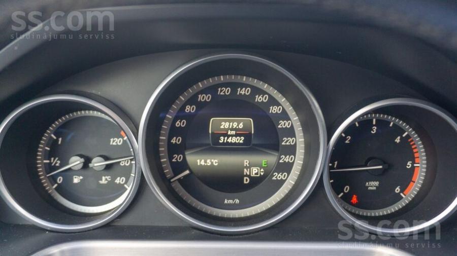 Pelēks Mercedes-Benz E 220 2013 Rīga, ar dzinēja tilpumu 2.10 L un nobraukumu 315 tūkst. km par 8490 €, foto 19 vietnē AUTOMOTO.COM.LV