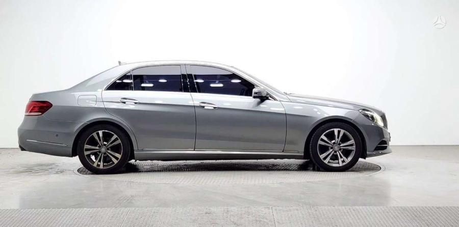 Pelēks Mercedes-Benz E 220 2014 Viļņa, ar dzinēja tilpumu 2.10 L un nobraukumu 294 tūkst. km par 8400 €, foto 3 vietnē AUTOMOTO.COM.LV